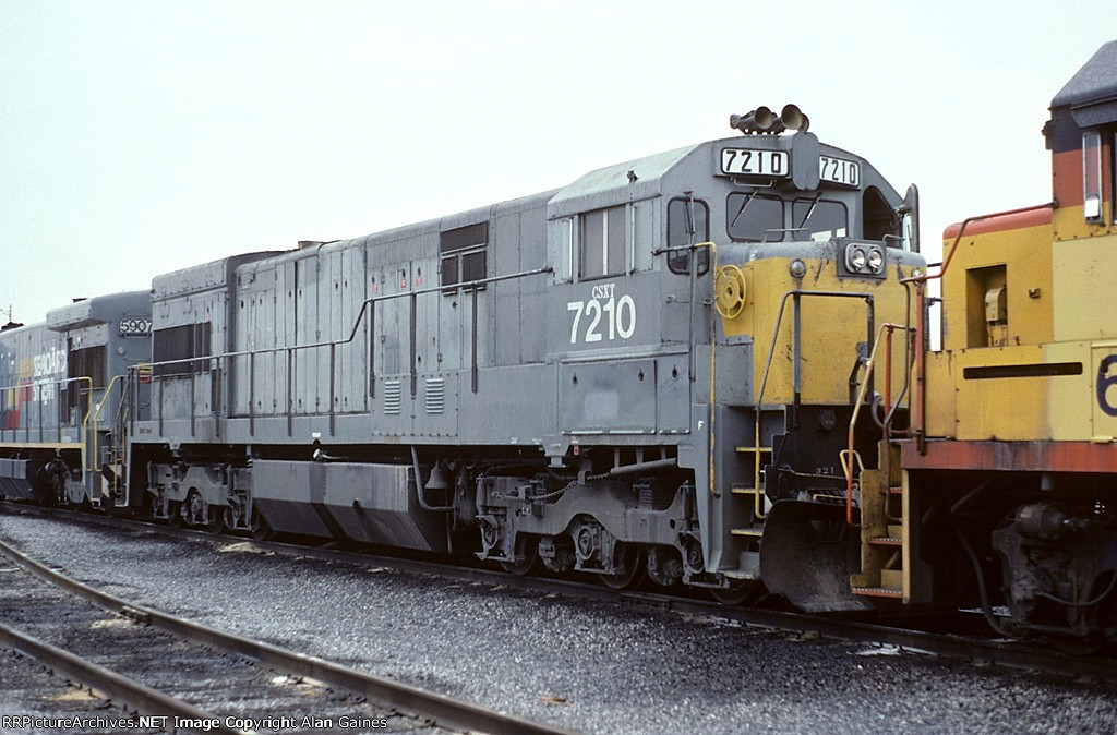 CSX U30C 7210